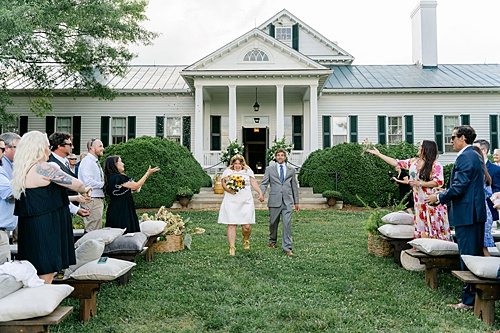 RW 7668 - Paisley & Jade - Vintage & Specialty Rentals in Virginia ...